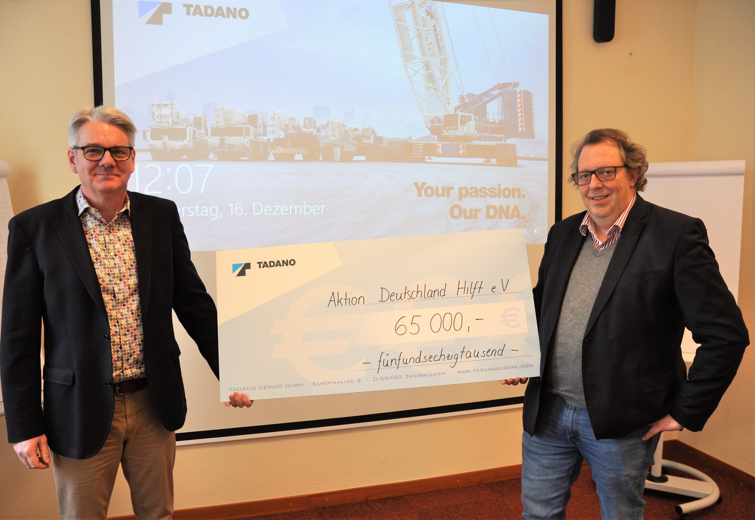 Tadano team donates 65000 euros to flood victims - Asia